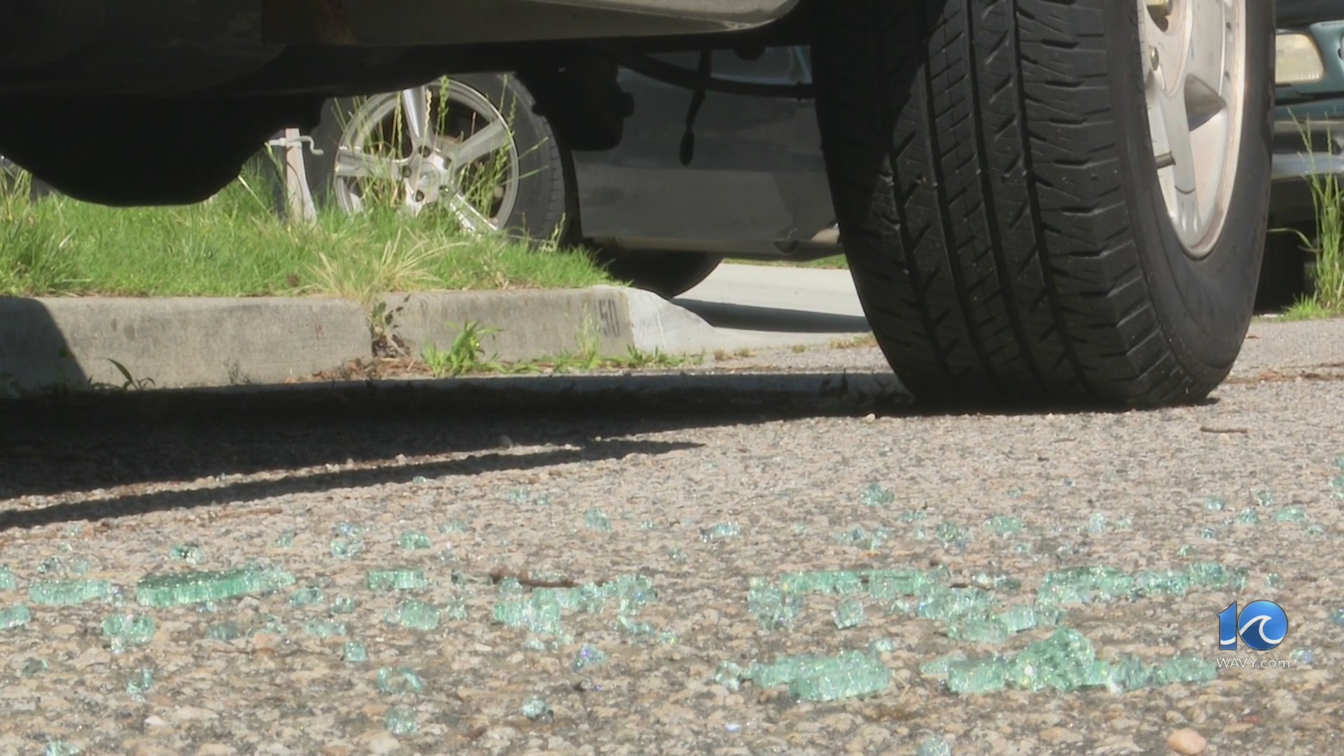 30-plus car windows shattered and broken into in Port Norfolk area