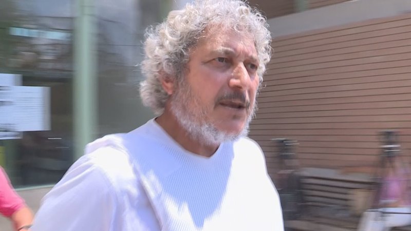 Expose corrupt NSW police: Murder suspect’s outburst outside Greek court
