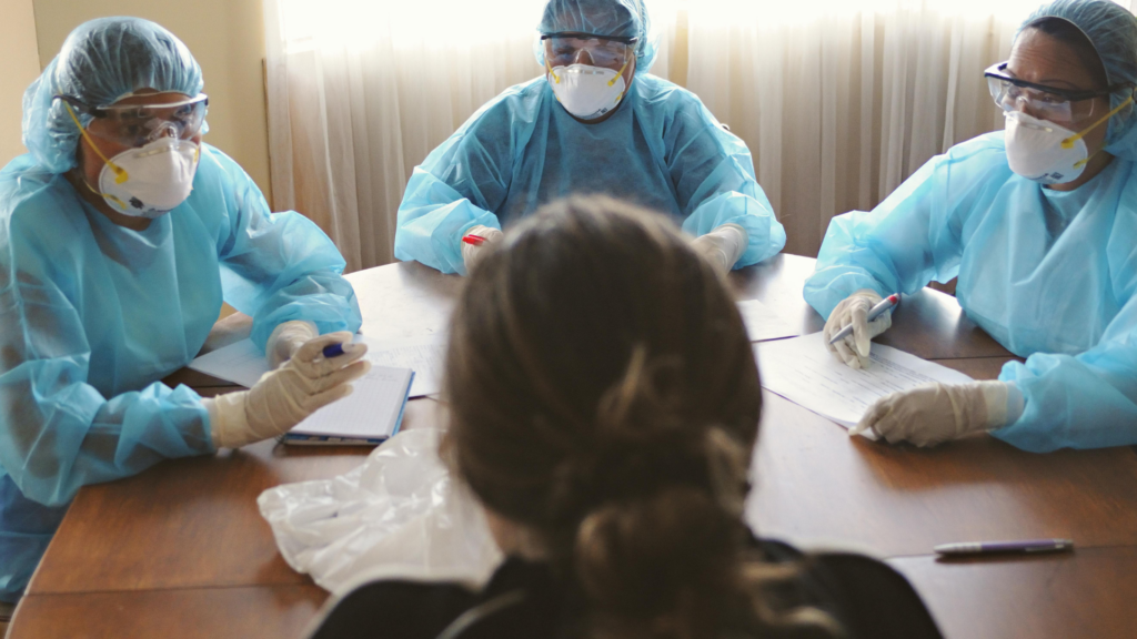 Canada orders 21-day isolation for travelers from Ebola-hit regions
