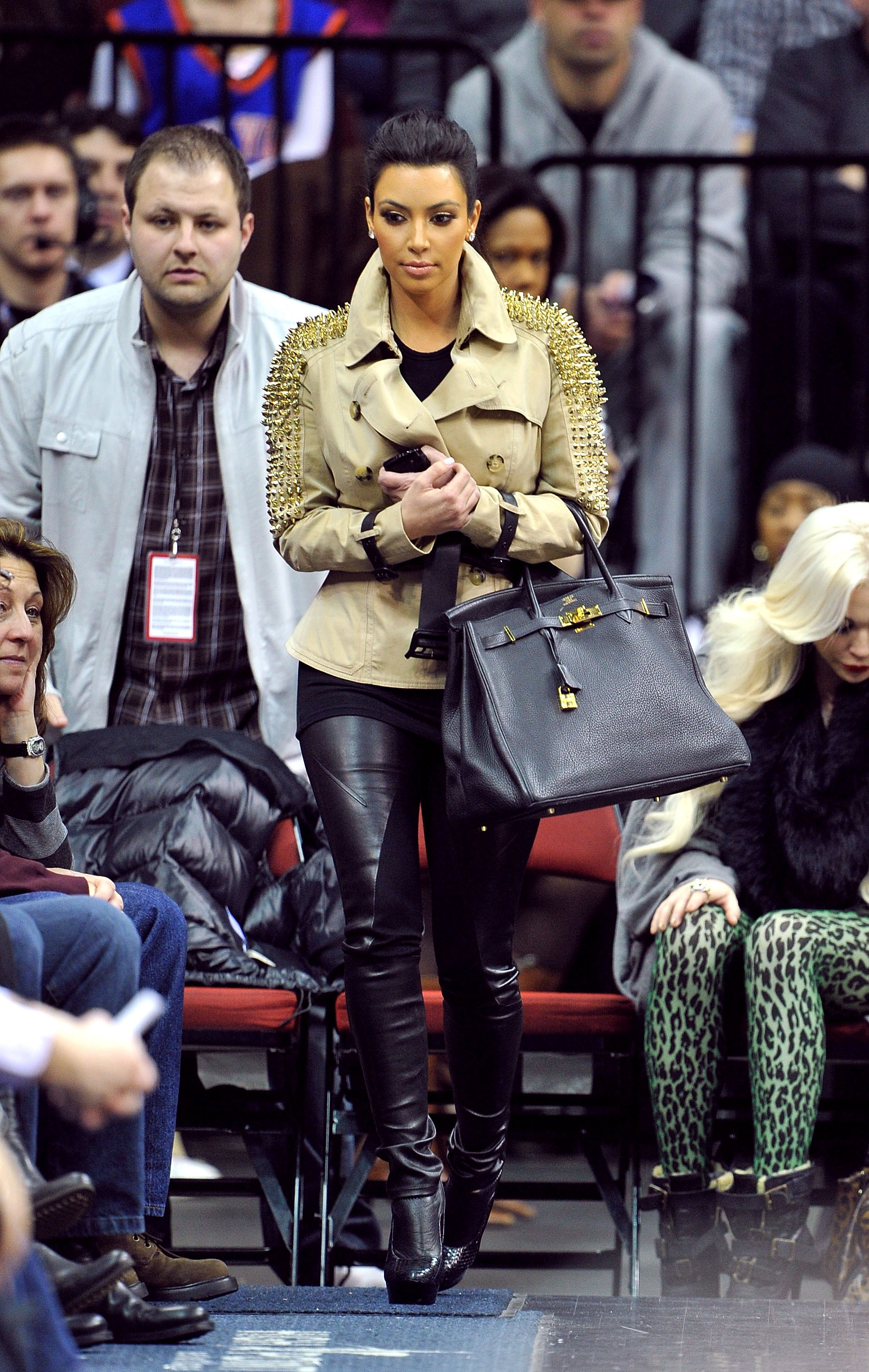10 celebrity Knicks game outfits that brought winning energy courtside