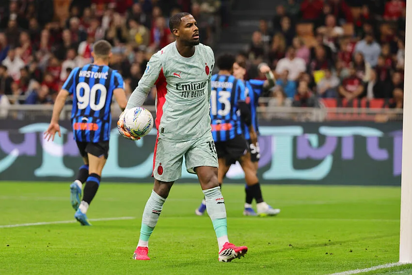 AC Milan : 50 M€ pour Mike Maignan