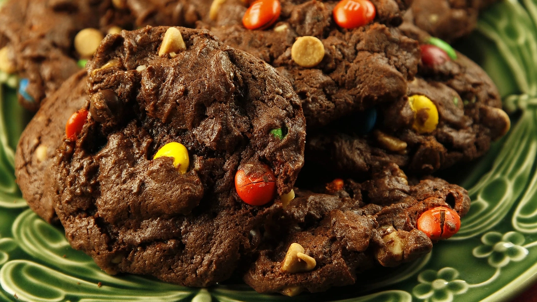 16 classic birthday party foods