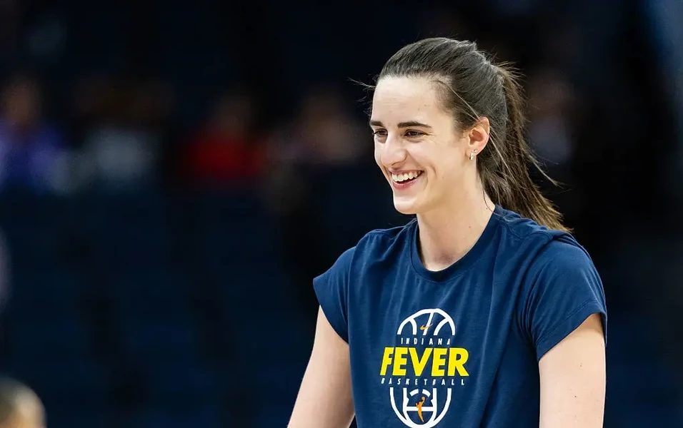 Coach downplays Caitlin Clark illness after halftime vomiting