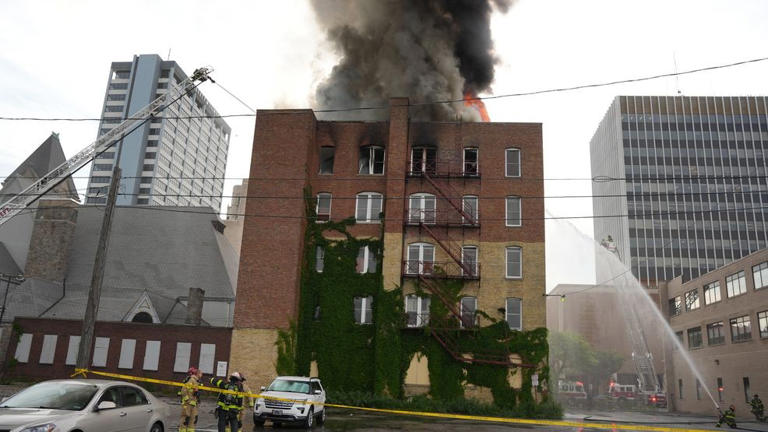 Fire heavily damages Lafayette Building in South Bend; deemed unsafe to ...