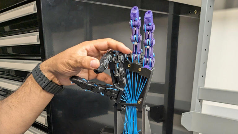 Could humanoid robots be heading for the battlefield?