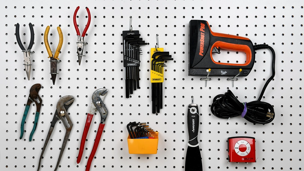 14 best car tool kits and accessories on Amazon