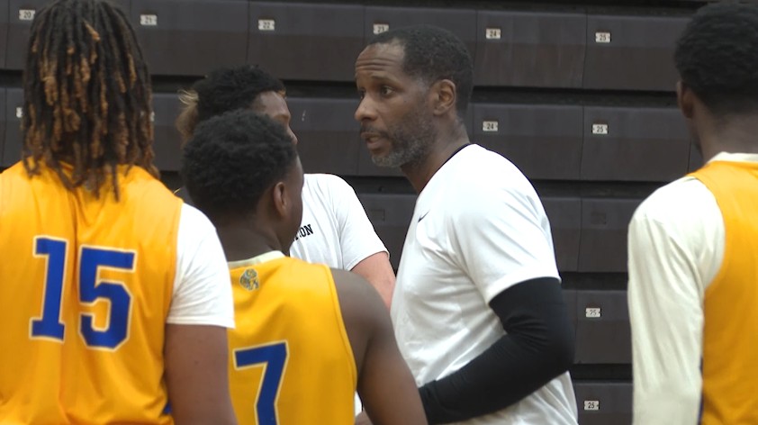 New era: Derrick Zimmerman excited for future of Carroll Bulldog basketball