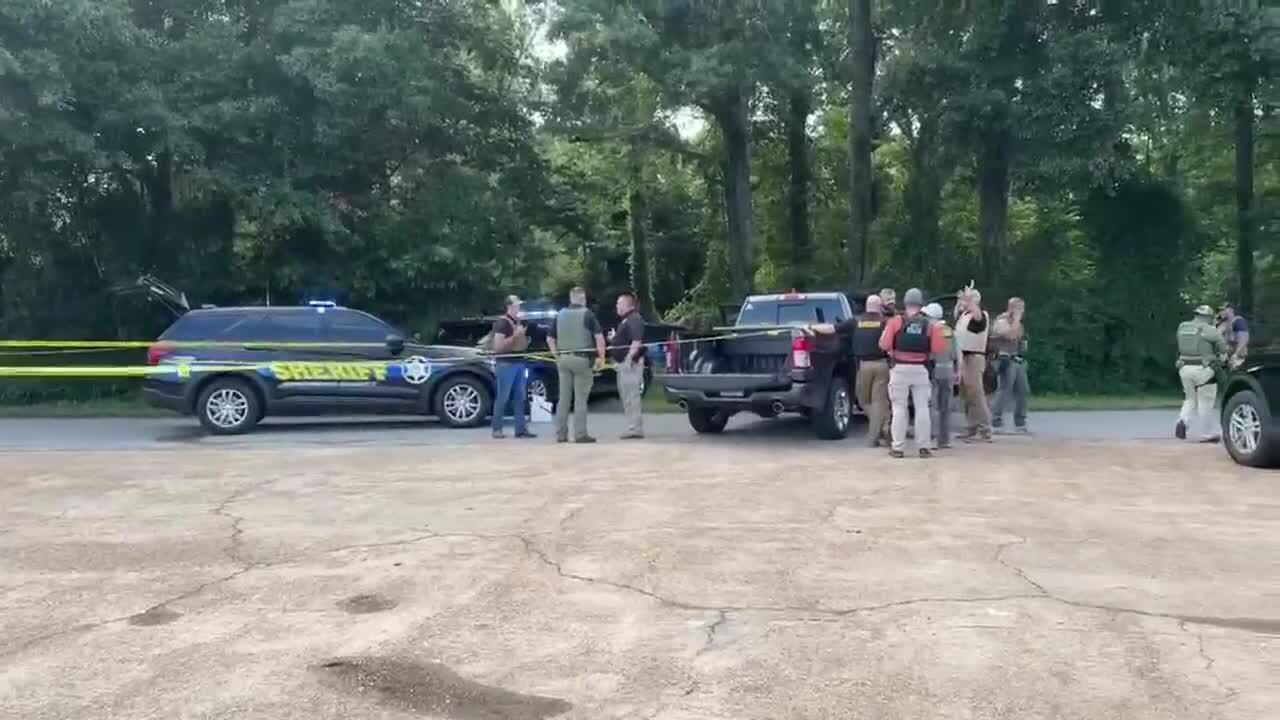 Covington County deputy shot near supermarket; multiple agencies responding