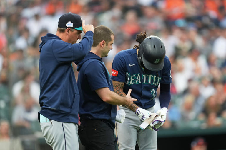 Mariners place shortstop JP Crawford on injured list with right hand ...