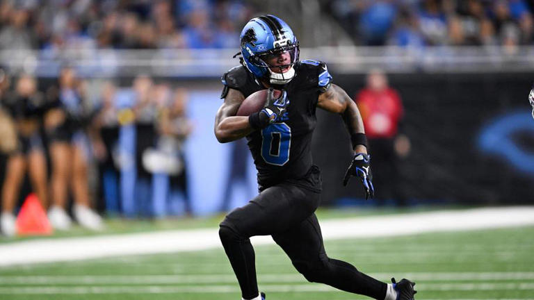 Jahmyr Gibbs or Bijan Robinson: Who should be fantasy football's first ...