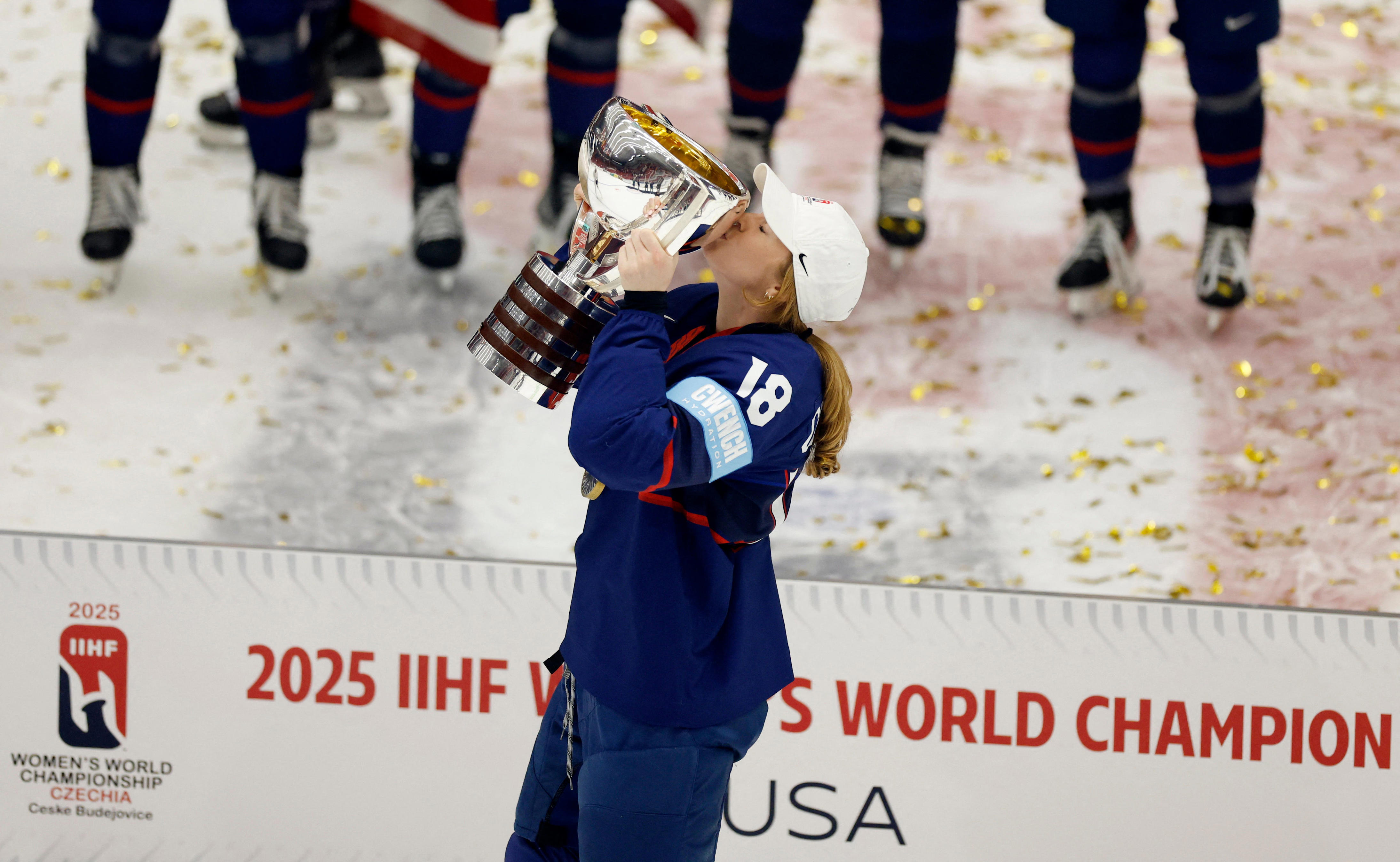 JT Compher's sister signs three-year deal with PWHL Detroit