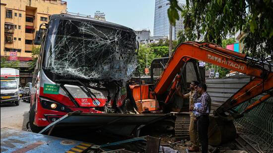 More than 950 BEST bus mishaps in 3 years