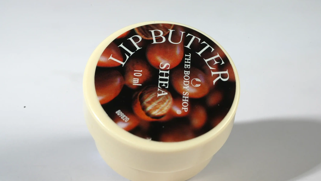 Pro makeup tips for fuller, plumper lips