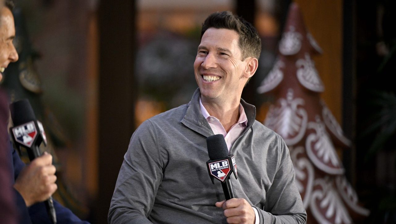 Red Sox not considering firing Craig Breslow: Report