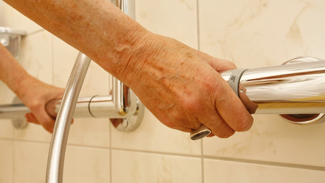 22 essential home safety steps after 50