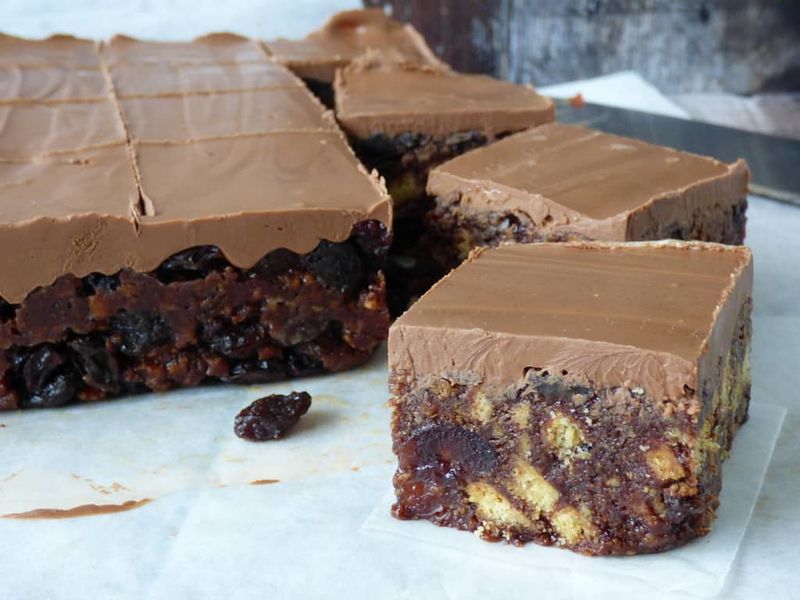 15 old-fashioned traybakes that still feel properly special