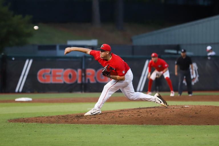 Georgia baseball to face Texas Longhorns in Omaha