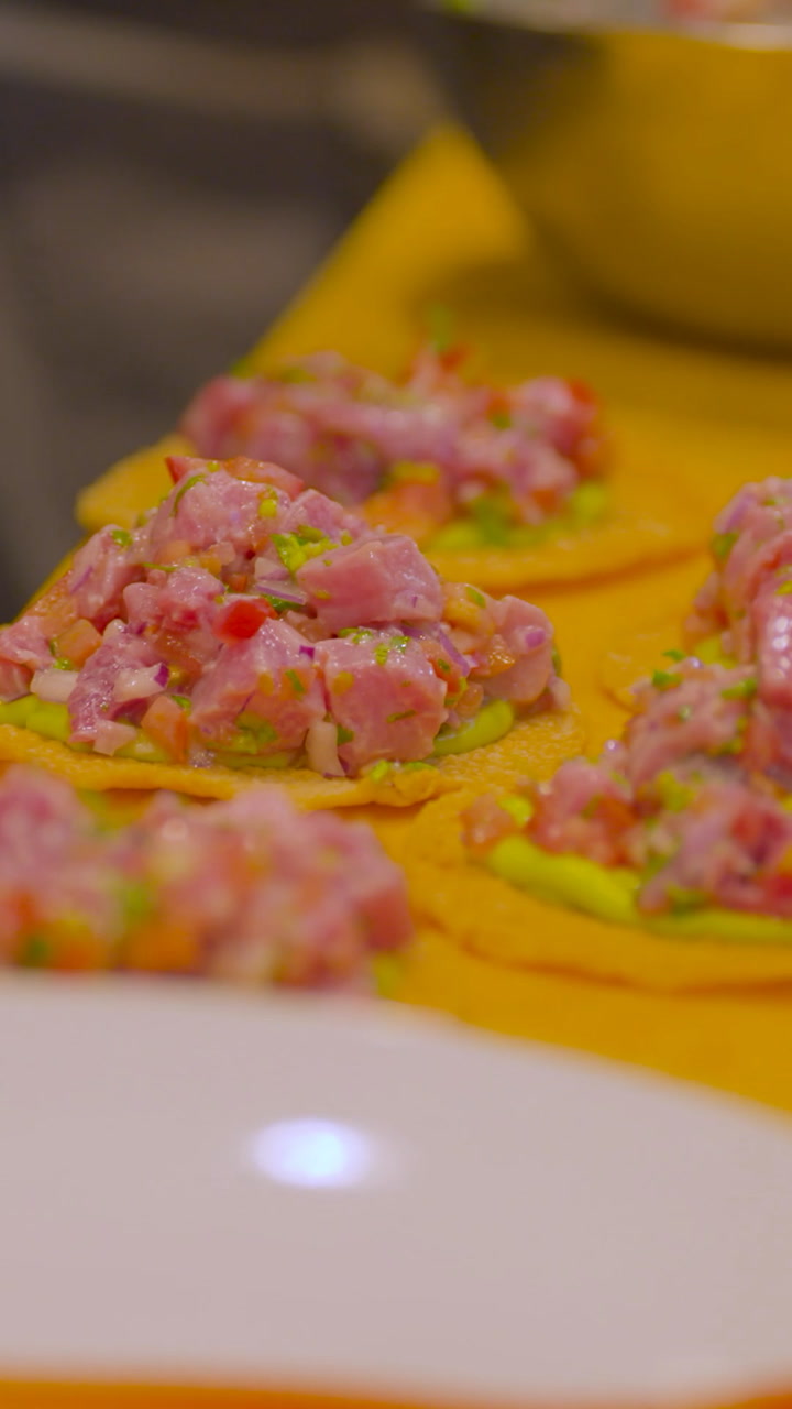 The secret behind this Michelin-starred tostada's crunch