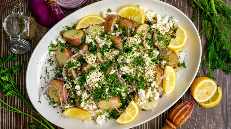 What's the difference between Greek and Italian seasoning?