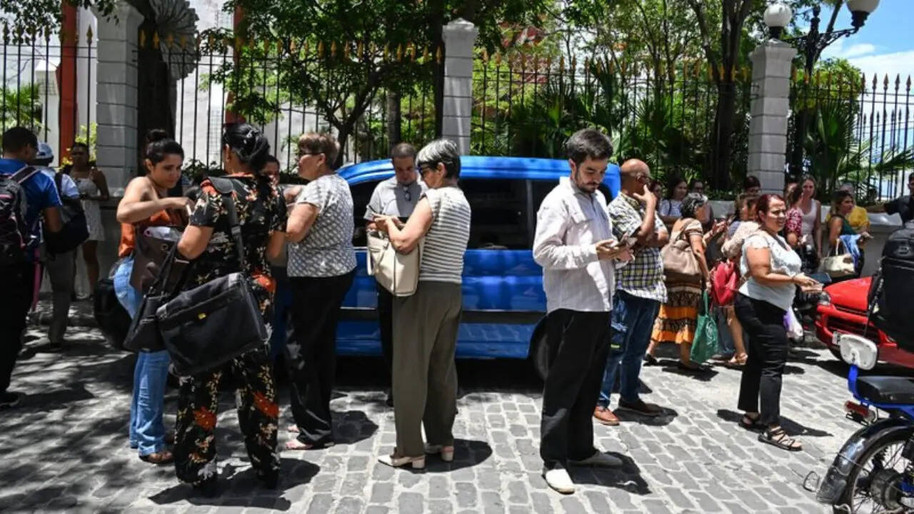 Two earthquakes in hours: Magnitude 5 quake hits Iran after powerful ...