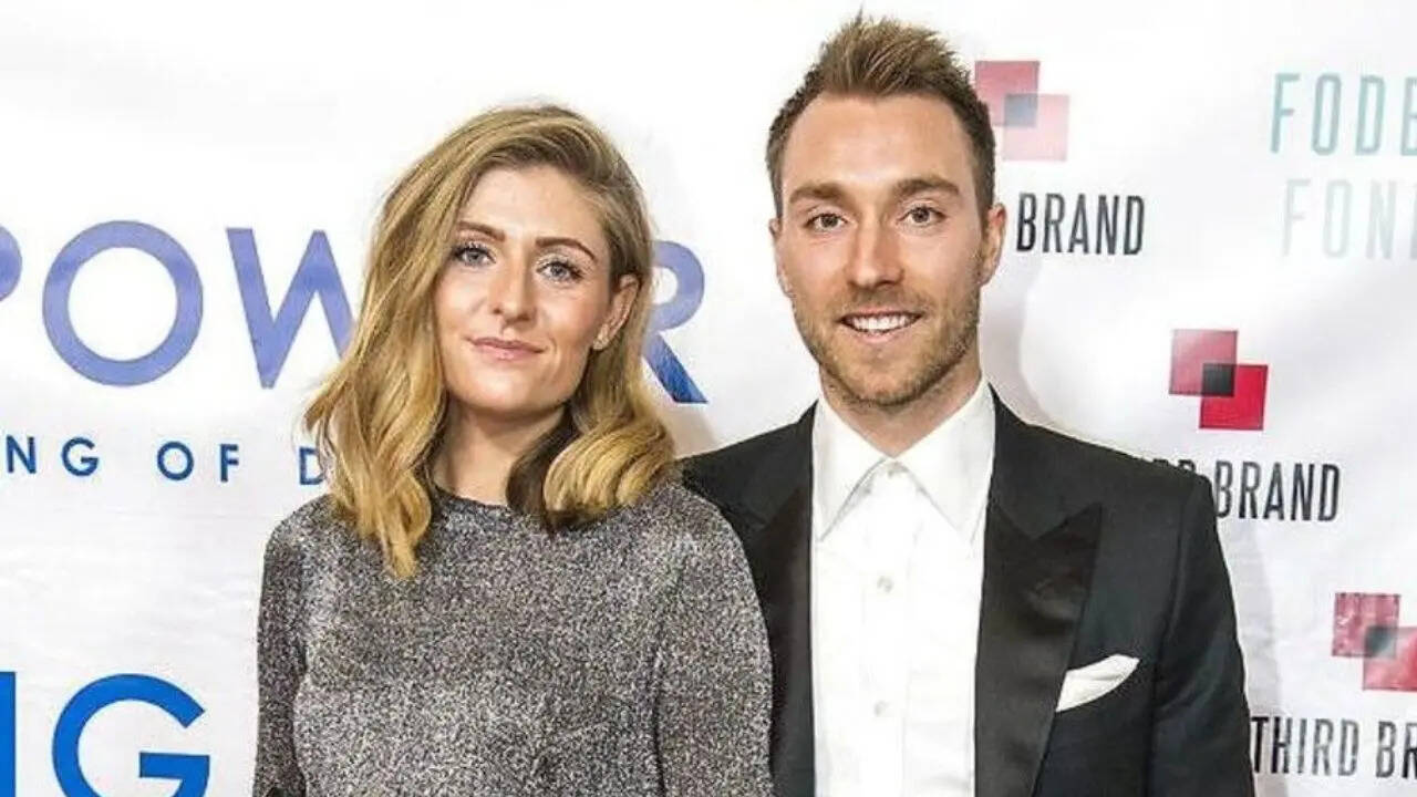 Christian Eriksen breaks silence after on-field collapse as former ...