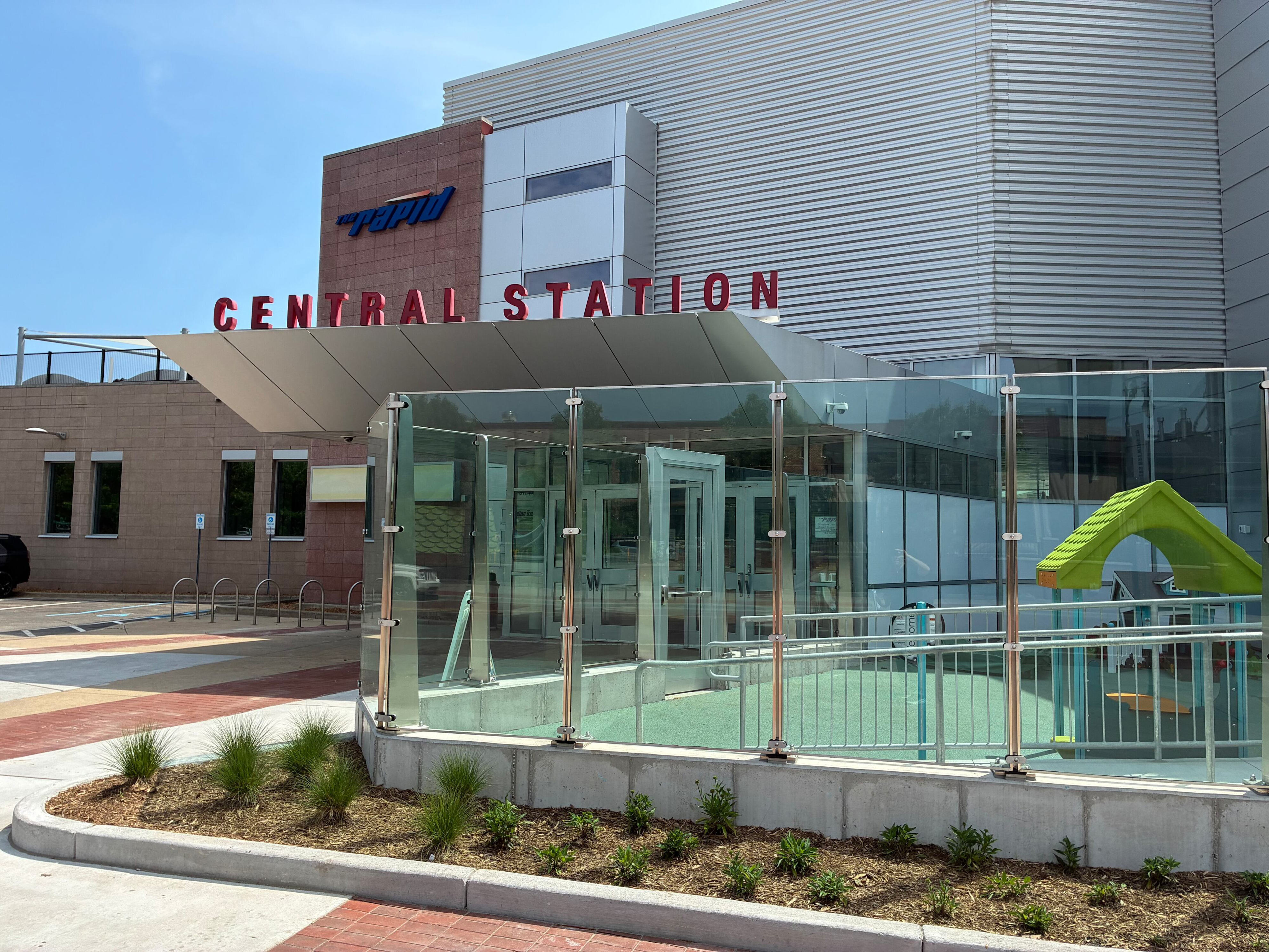 First-of-its-kind childcare center opens inside Grand Rapids bus station
