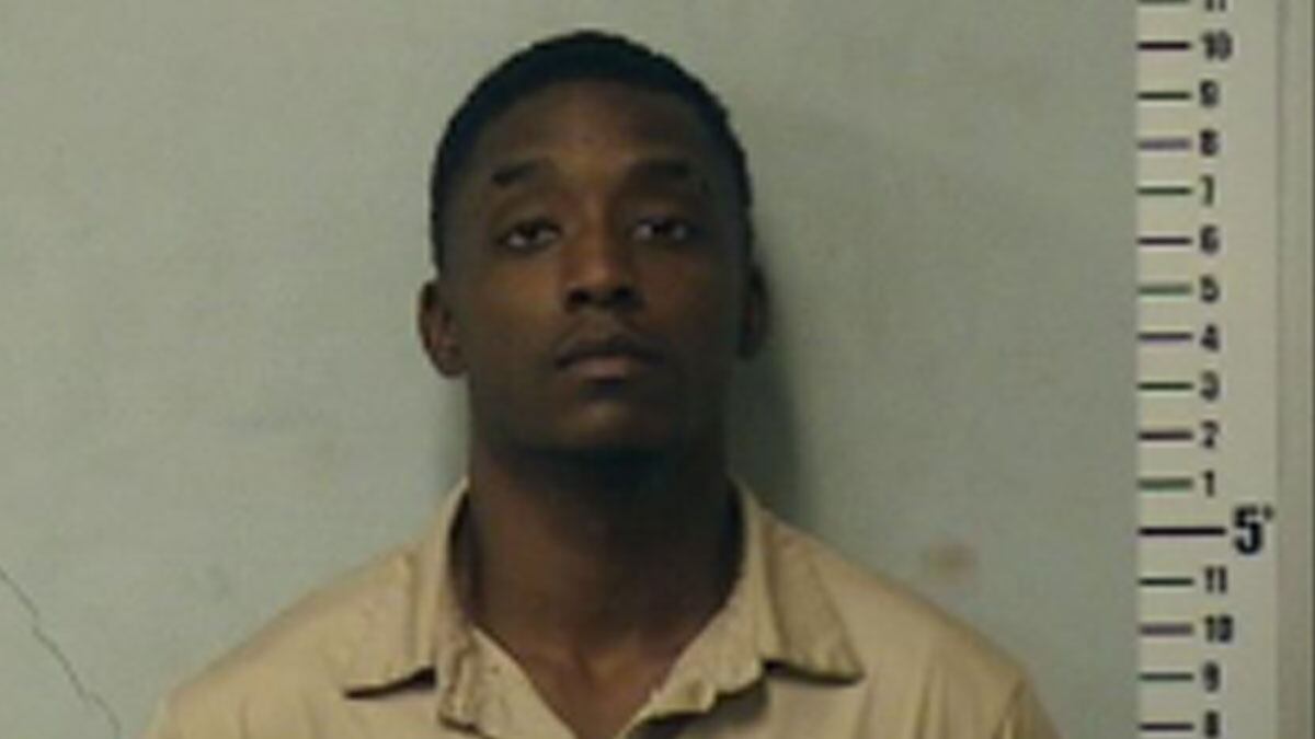 Man arrested for robbery at Olive Branch store