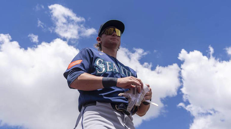 Colt Emerson's sudden injury exposes a Mariners roster hanging by a thread