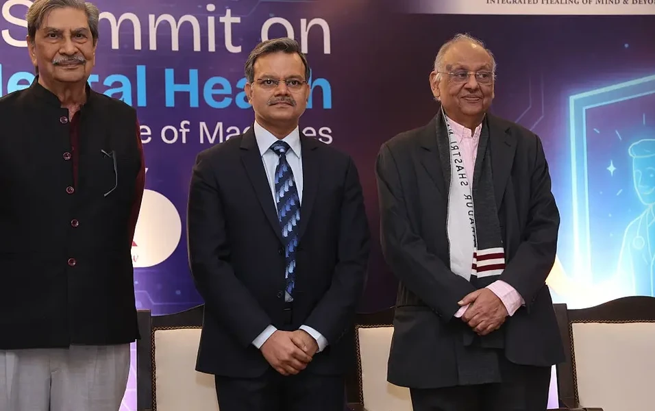 Experts stress human oversight in AI-powered mental healthcare