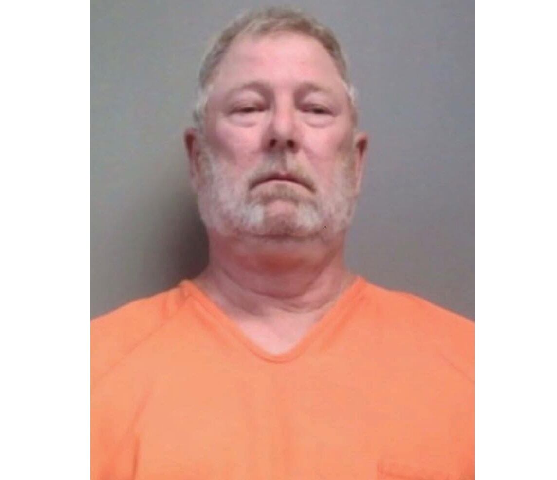 Jasper County employee arrested for official oppression after trustee ...