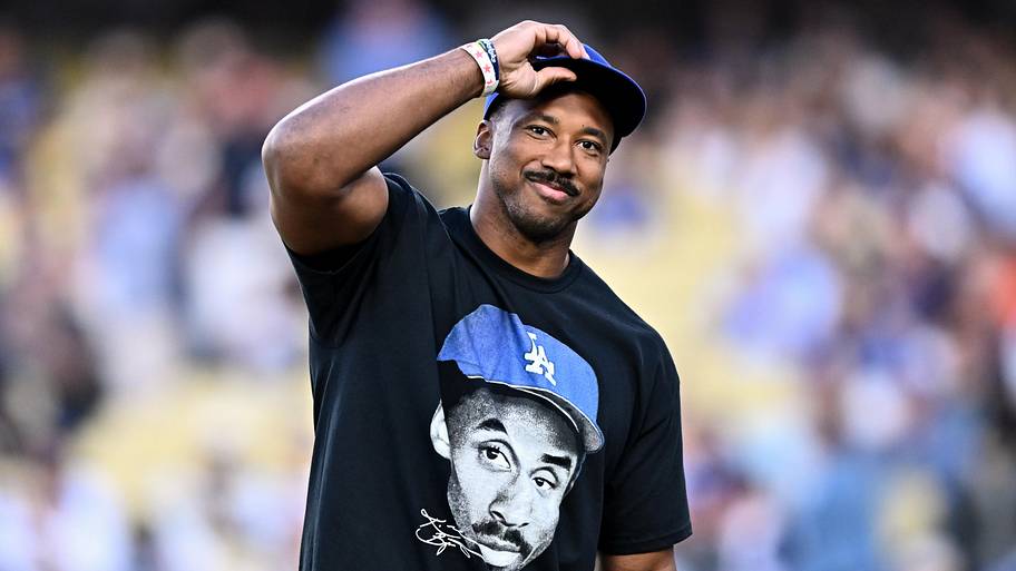 Rams star Myles Garrett reveals why Lakers legend Kobe Bryant still ...