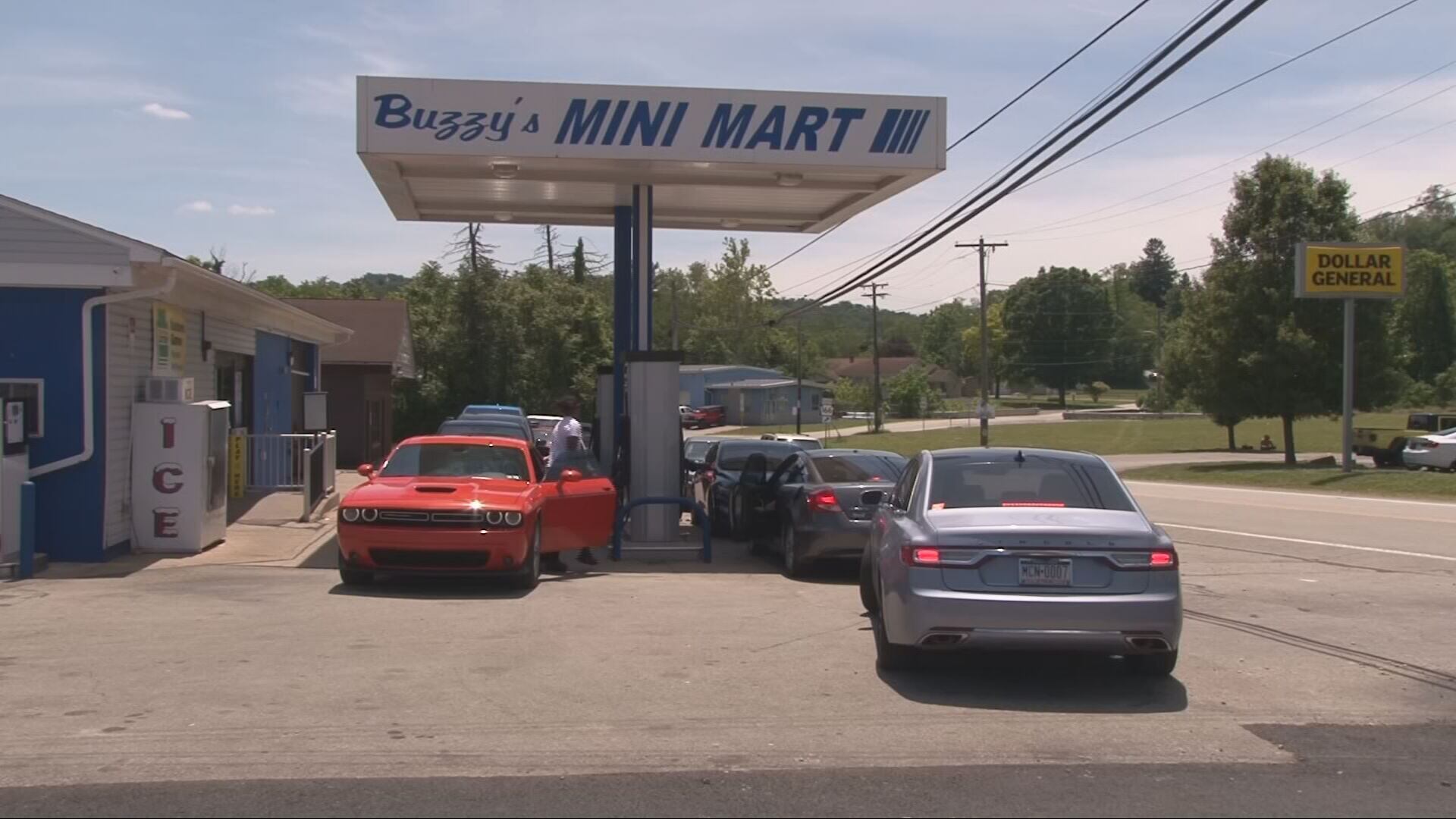 Fayette County convenience store lowers gas prices after severe storms