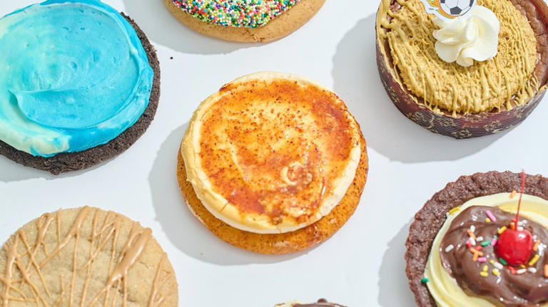 Review: Crumbl's World Cup cookies go for the goal, but one deserves a ...