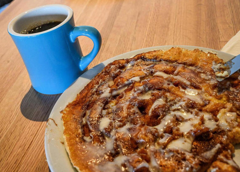 Popular breakfast restaurant plans a new Clovis location. Why it's ...