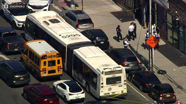Gunman wanted after fatally shooting man on MTA bus in Bronx, NYPD says