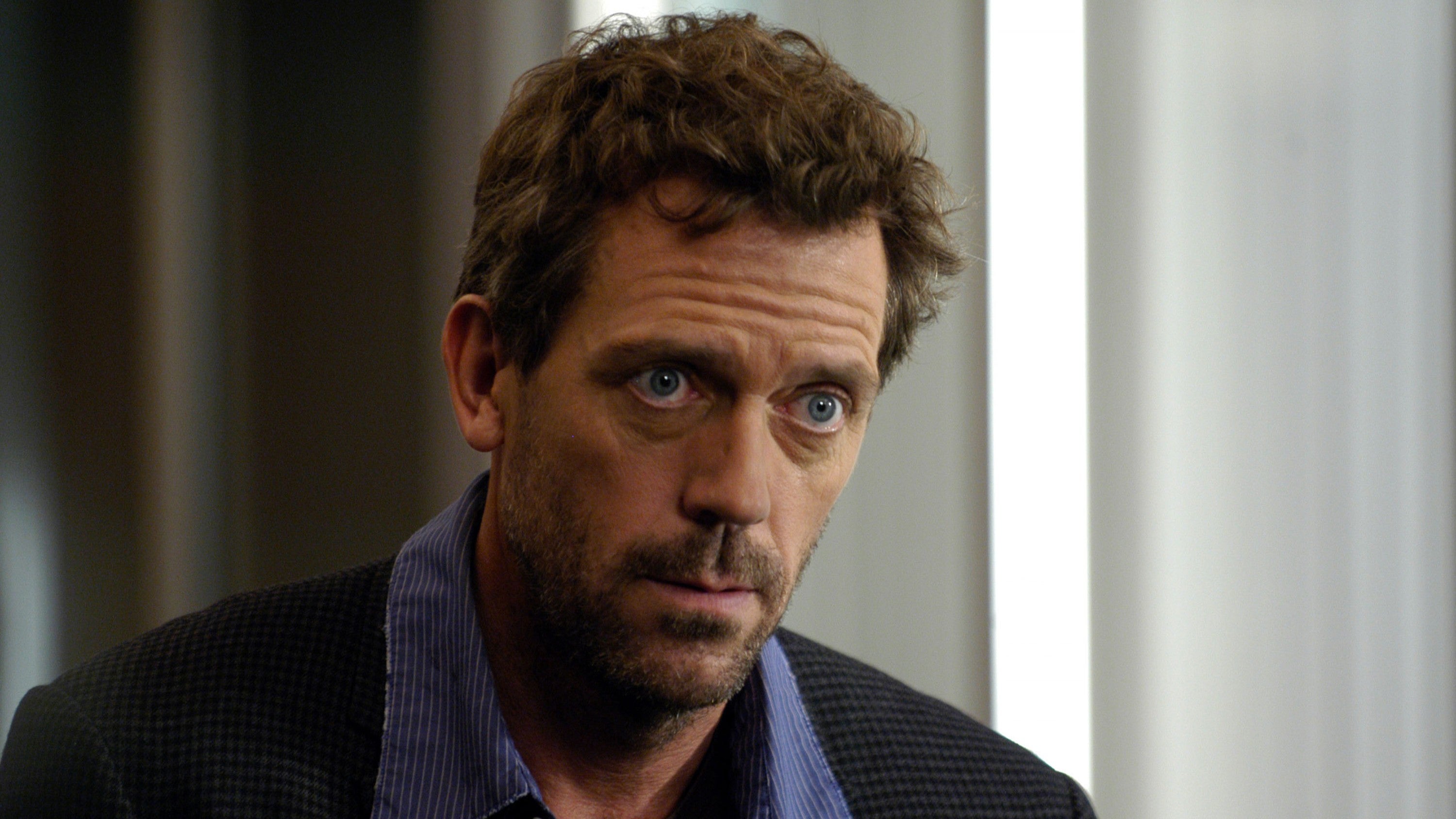 Hugh Laurie roasts critic who said all House episodes were basically ...