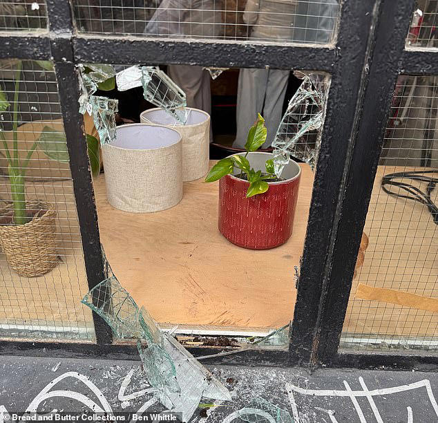 Moment thief uses 'hippy crack' canister to smash a vintage store's ...