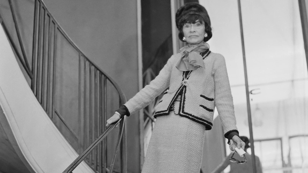 2 timeless style lessons from fashion icons