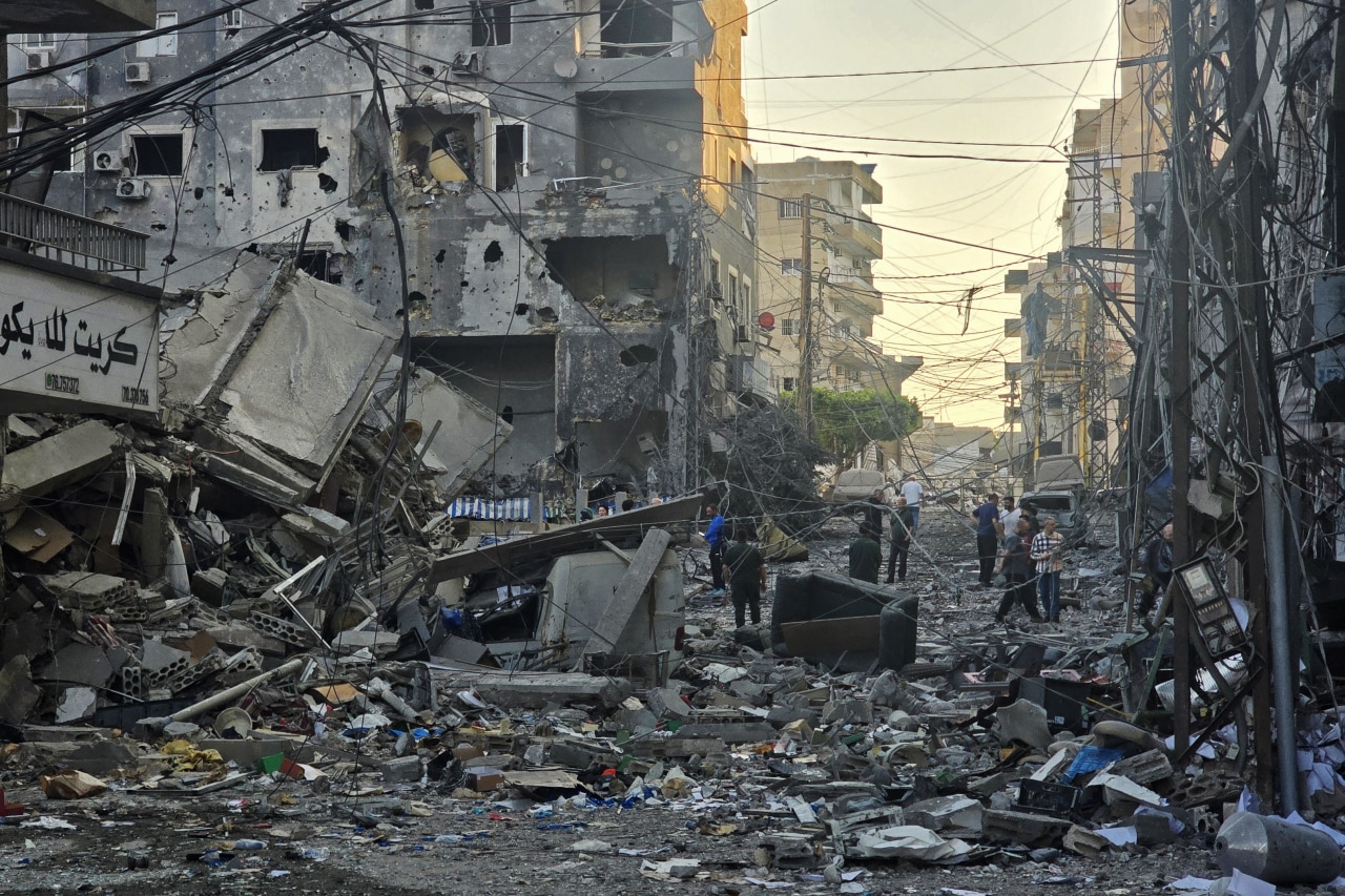 Lebanon is teetering at the abyss of a new civil war