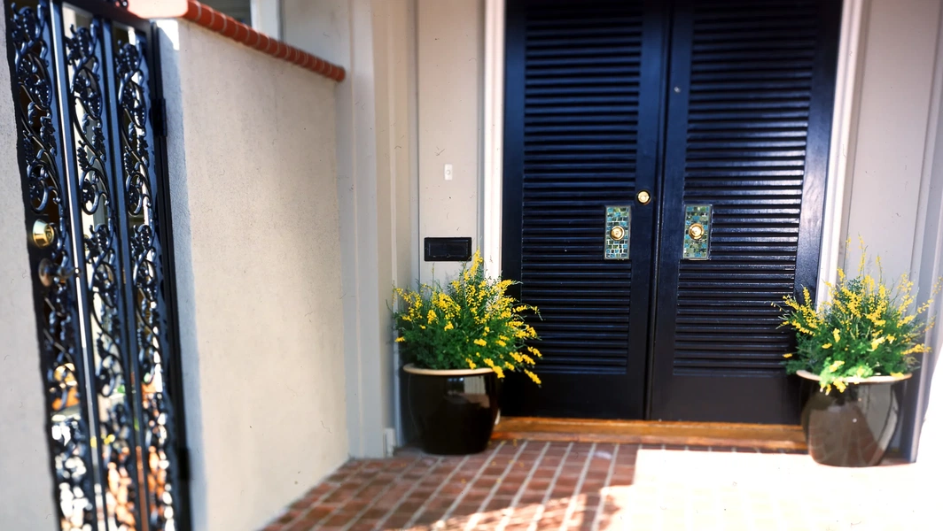 11 best and worst front door colors for gray homes