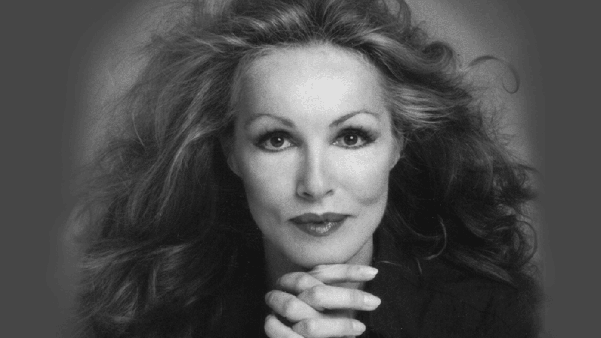 92-year-old Hollywood legend declares men should run the entertainment ...