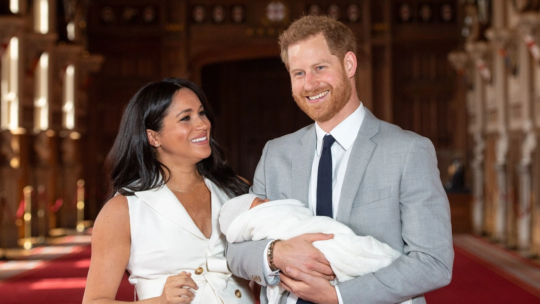 Harry and Meghan split over posting children online