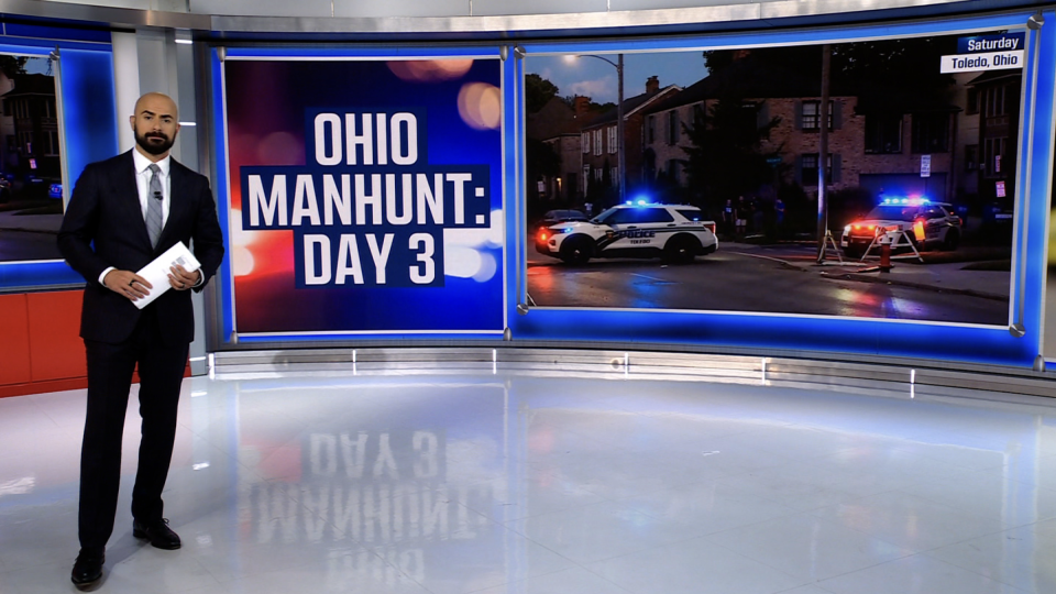 Police searching for suspects after 12 shot near Ohio festival