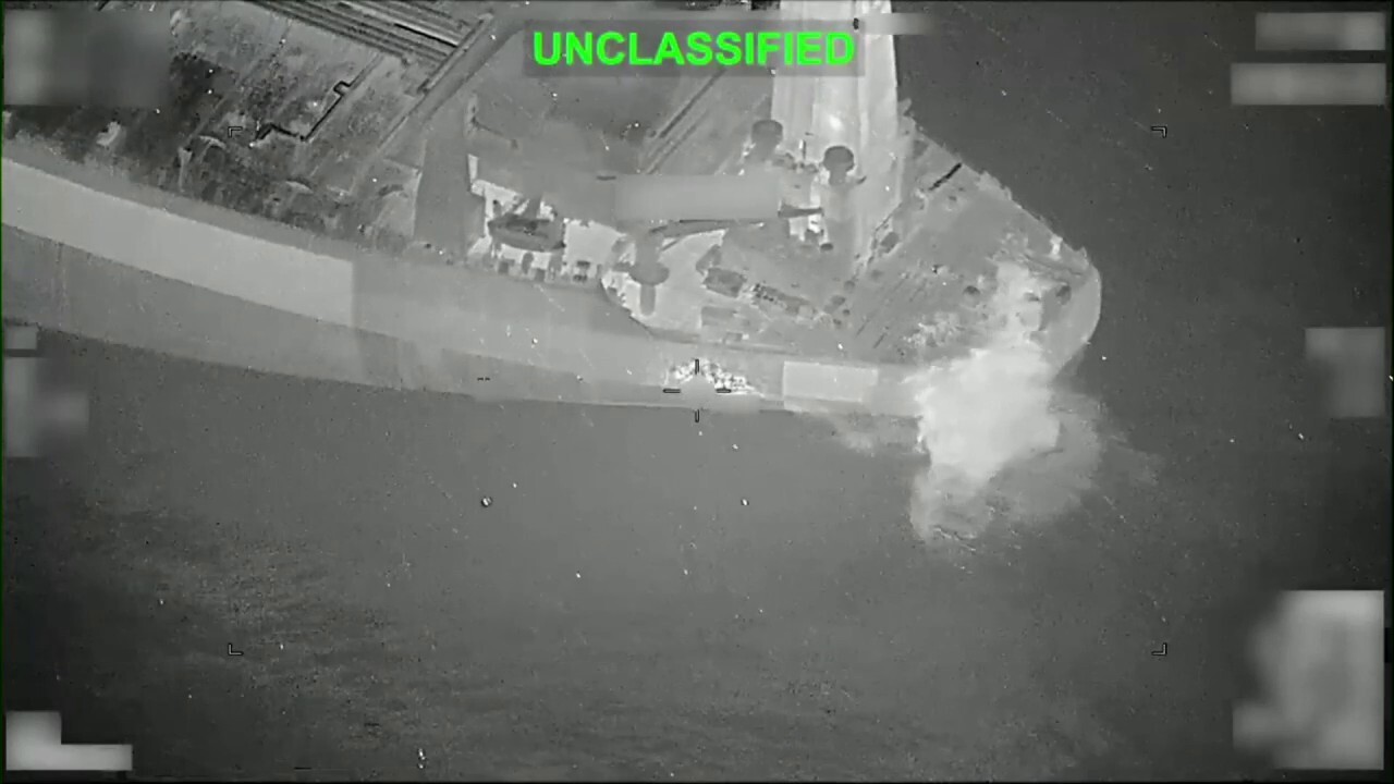 US military disables an empty oil tanker in the Gulf