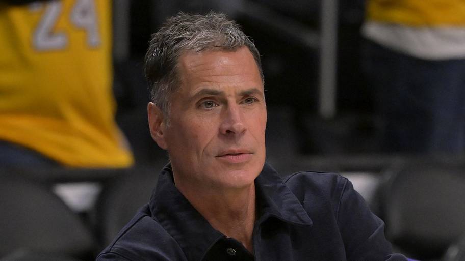 Lakers' ideal sharpshooting target could already be out of their range
