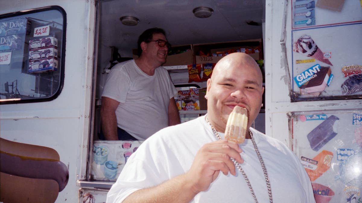 Rapper Fat Joe shows off his 250-pound weight loss while cheering on ...