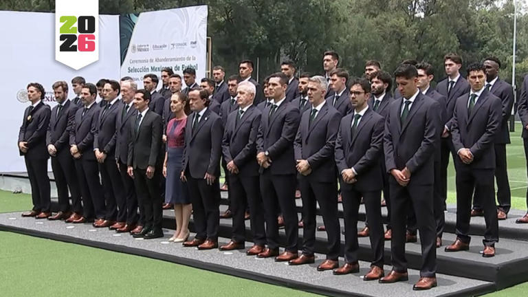 Selección Mexicana recibe abanderamiento de la presidenta de México ...