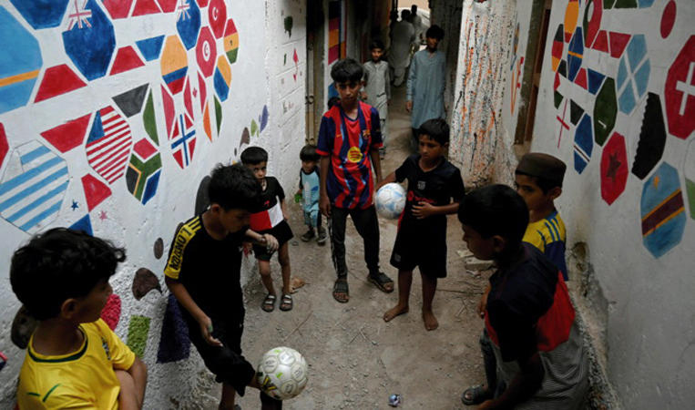 Football fever grips Karachi's impoverished Lyari ...