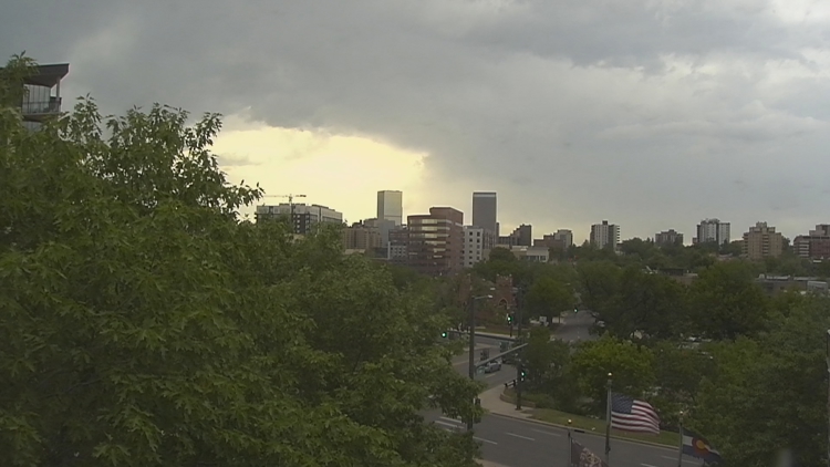 Severe thunderstorm warning issued for Denver metro area