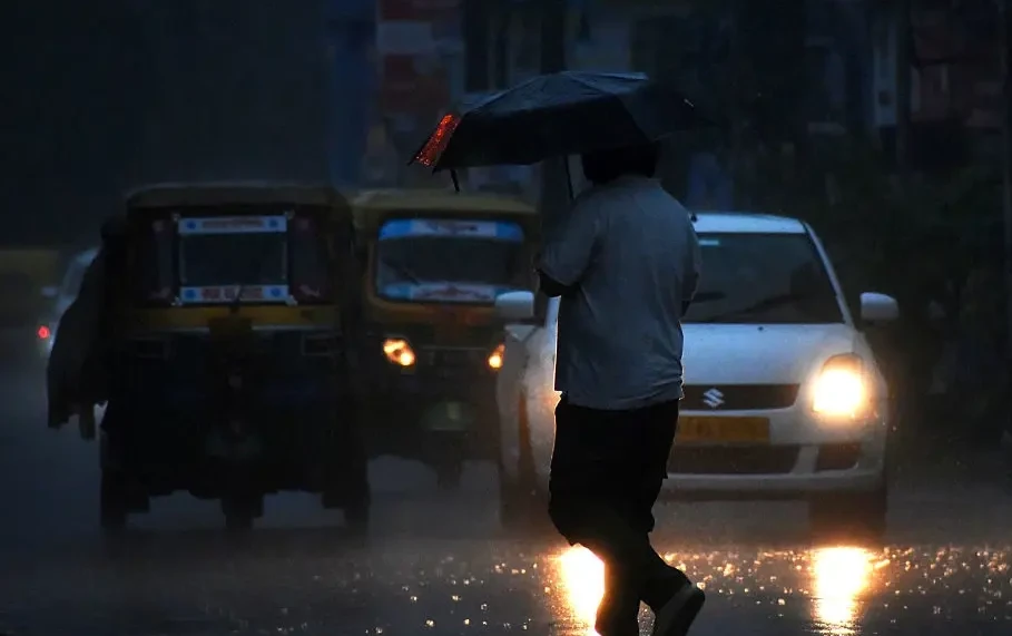IMD tracks monsoon progress, Pune onset still uncertain